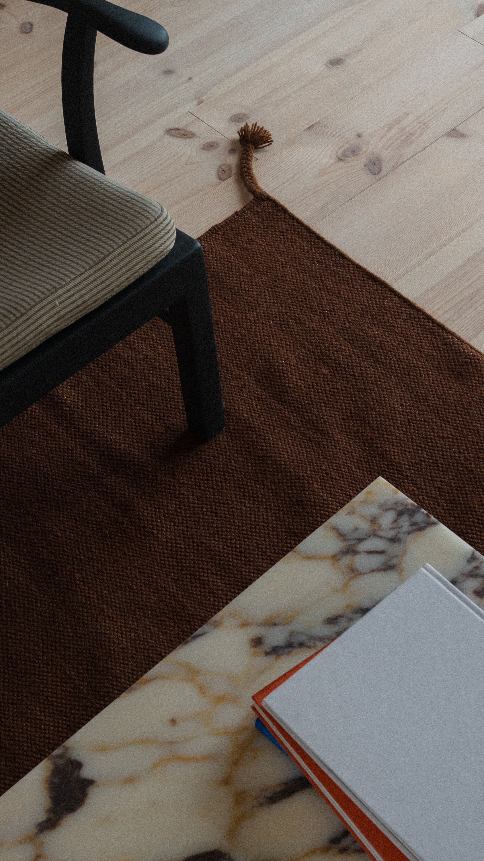 O/U Wool Rug - Coco – Matias Moellenbach