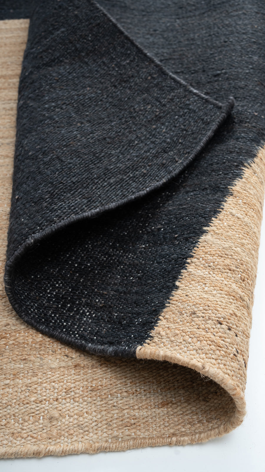 Jute Rug Big Checkered - Black – Matias Moellenbach